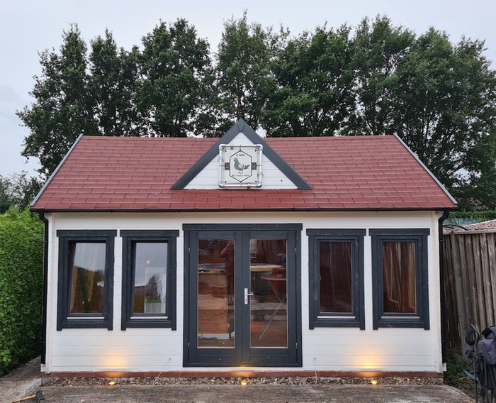 Clockhouse Log Cabin 5.5m x 4.0m - 45mm Logs