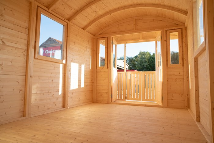 Roulotte Paddy en bois 480 x 240 x 319 cm avec terrasse couverte et ...