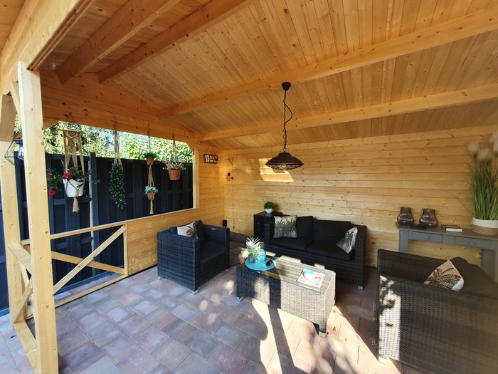 Blockhaus Kukka 700 x 350 x 279 cm - Mit Veranda an der Seite