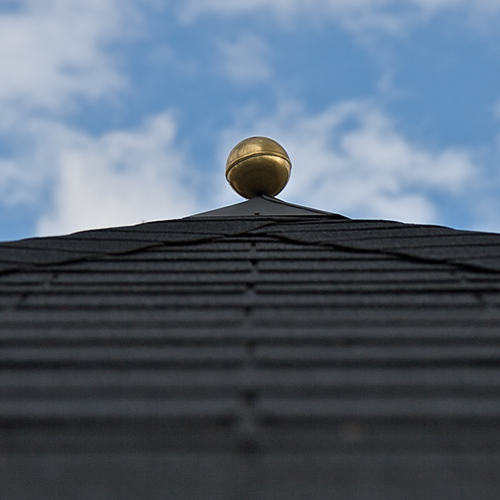 Metal Roof Finial Garden Buildings | One Brass Ball | Tuin