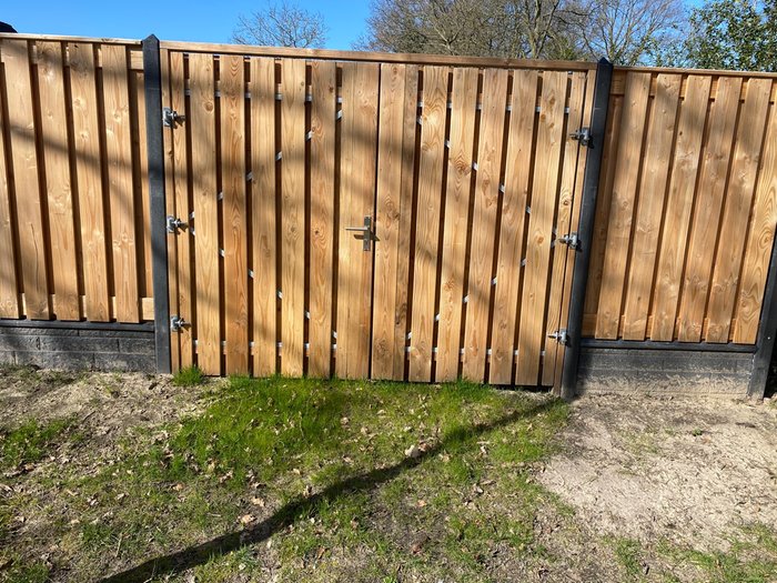 Red Wood Privacy Garden Gate 120cm | Garden Privacy Gate | Tuin